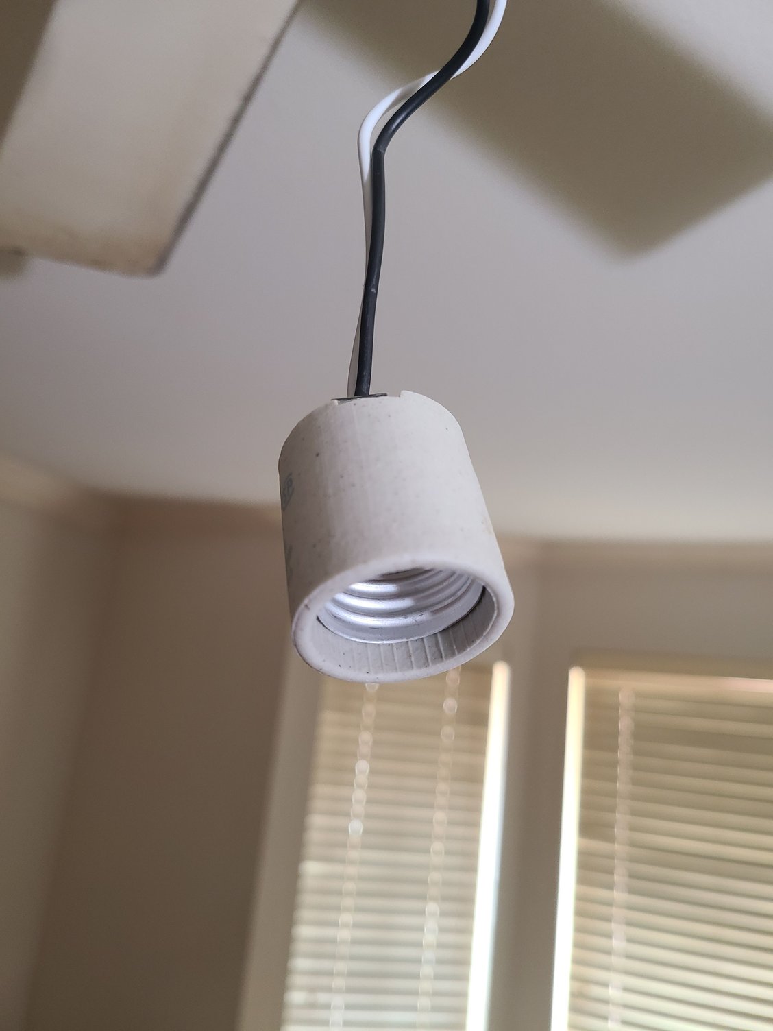 Ceiling fan light socket fell out. - DoItYourself.com Community Forums