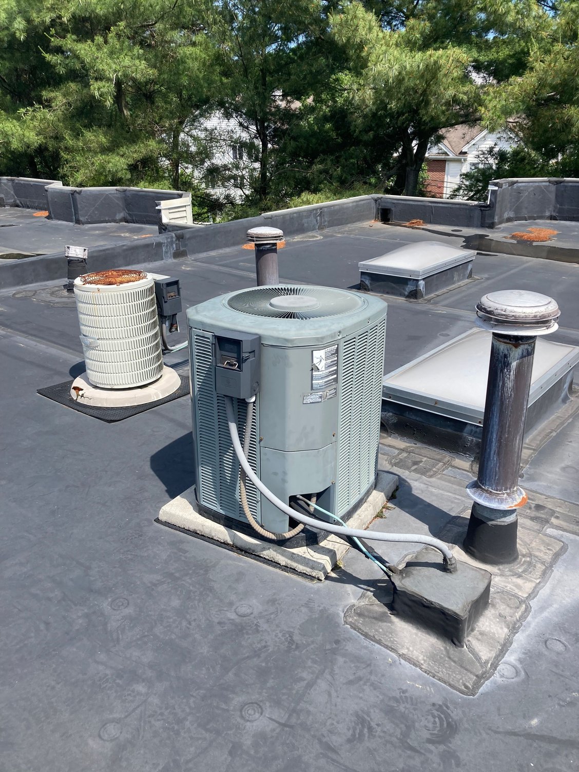HVAC Condenser Roof Position - DoItYourself.com Community Forums