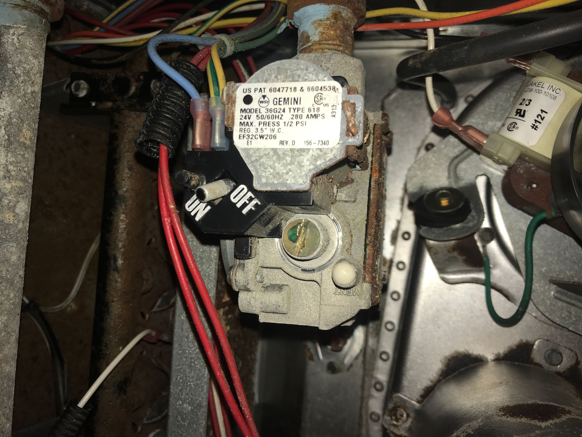 Payne furnace: gas valve assembly - DoItYourself.com Community Forums