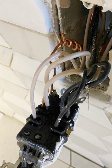 Duplex receptacle change to combination switch/receptacle - DoItYourself.com Community Forums