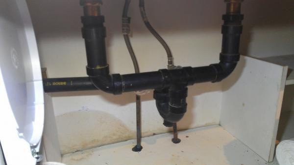 Where to place drain outlet of dishwasher - little space - DoItYourself ...