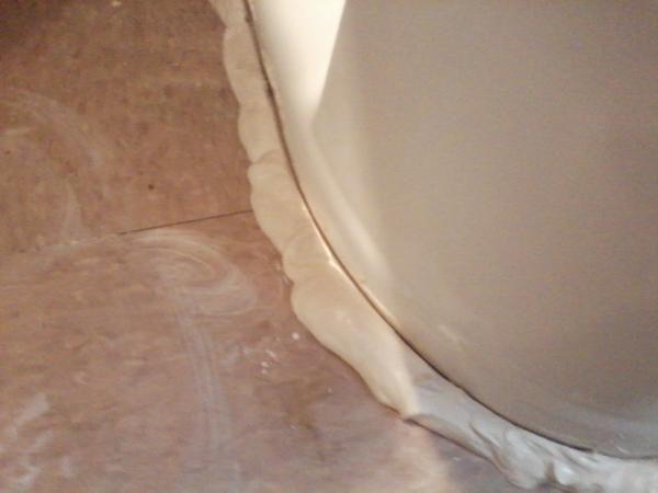 Setting toilet in plaster, never shim a toilet again.. - DoItYourself ...