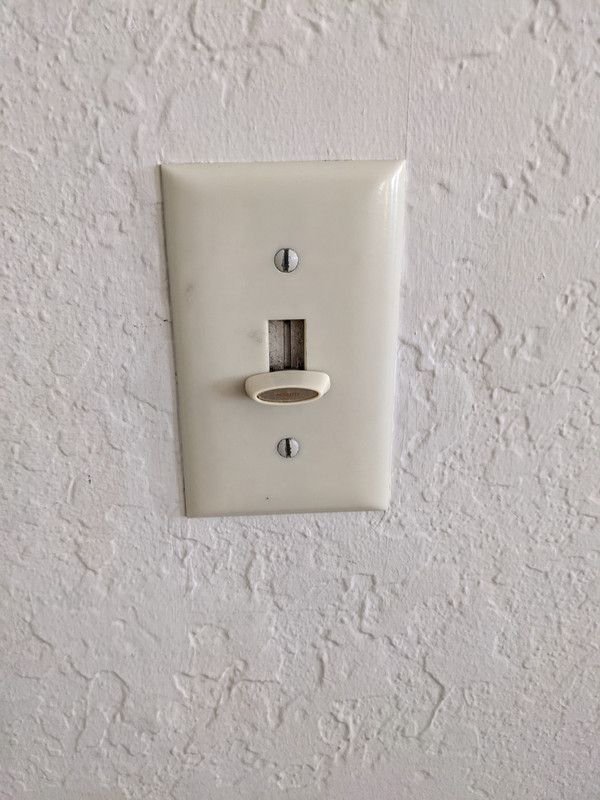 Replacing older light switches with Rocker style ones - DoItYourself ...