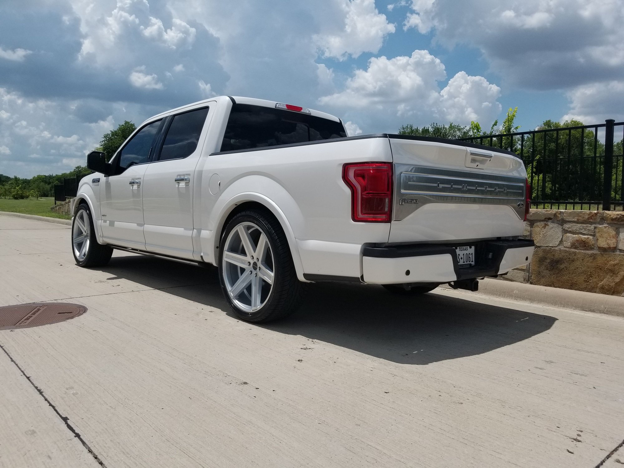 2016 LIMITED 2/4 Crown w/ 24s - Ford F150 Forum - Community of Ford ...