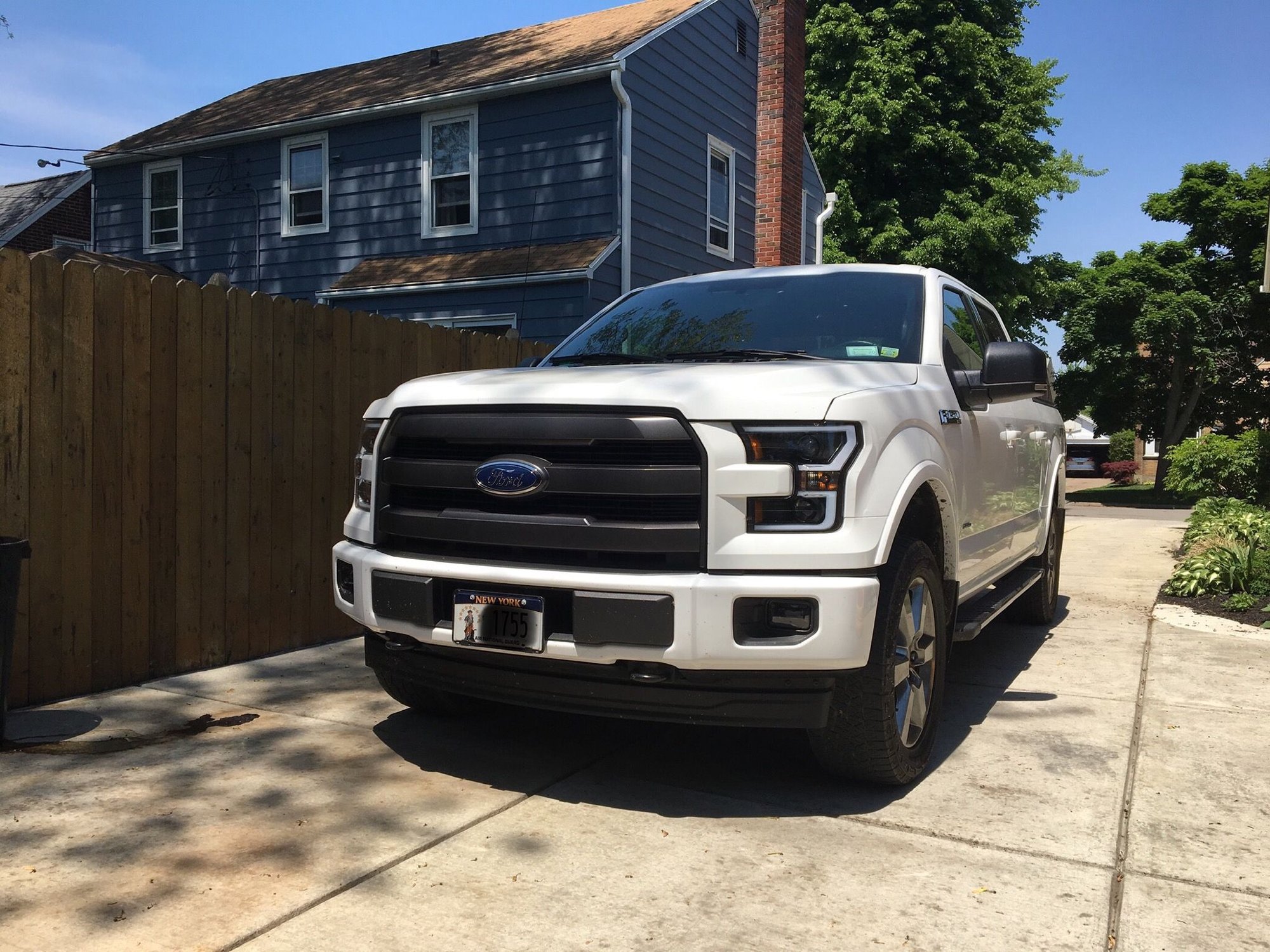 Northeast SOLD...15-17 Lariat 3 bar Grille Sport Grey - Ford F150 Forum ...