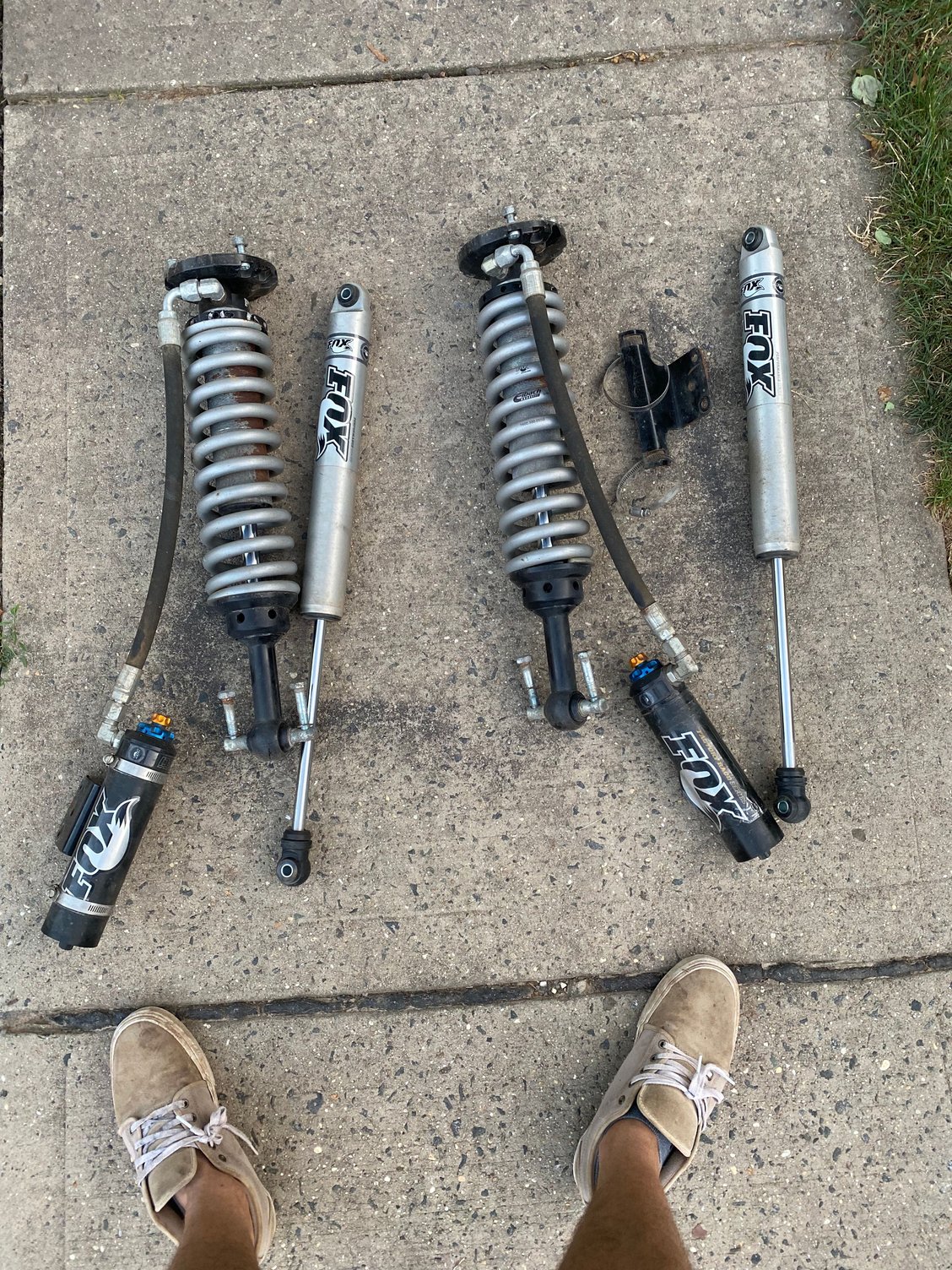 Northeast 2020 Fox 2.5 Coilovers w/ DSC and 2.0 Rear Shocks - Ford F150 ...