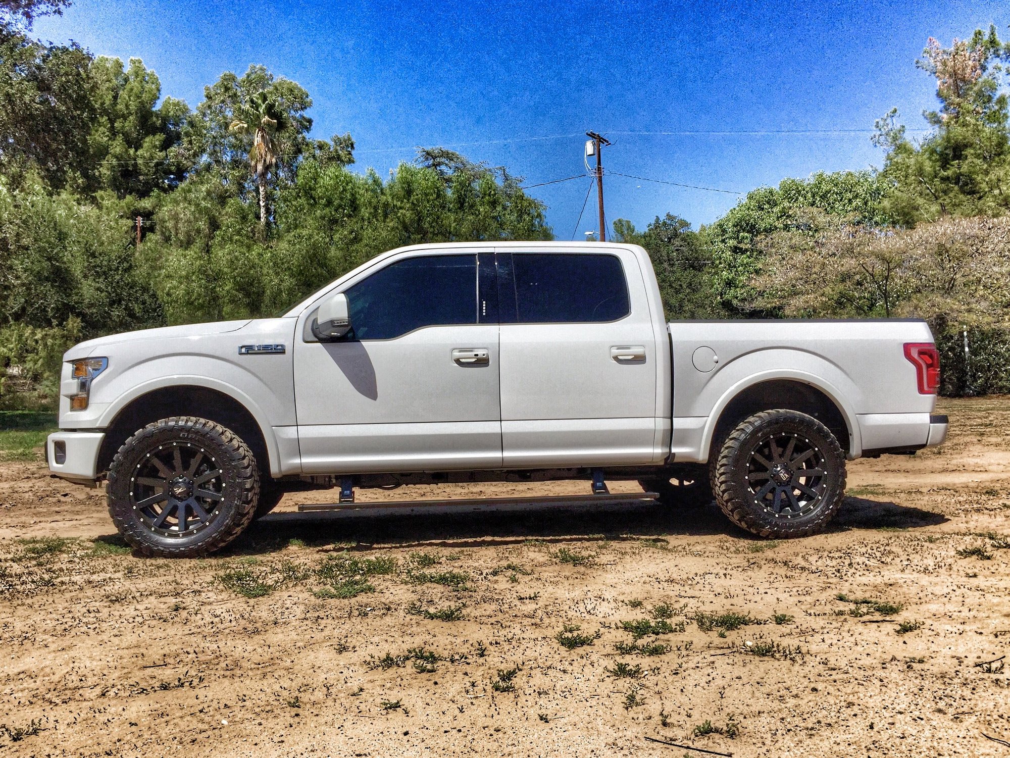 Amp Research Power Running Boards installed - Ford F150 Forum ...