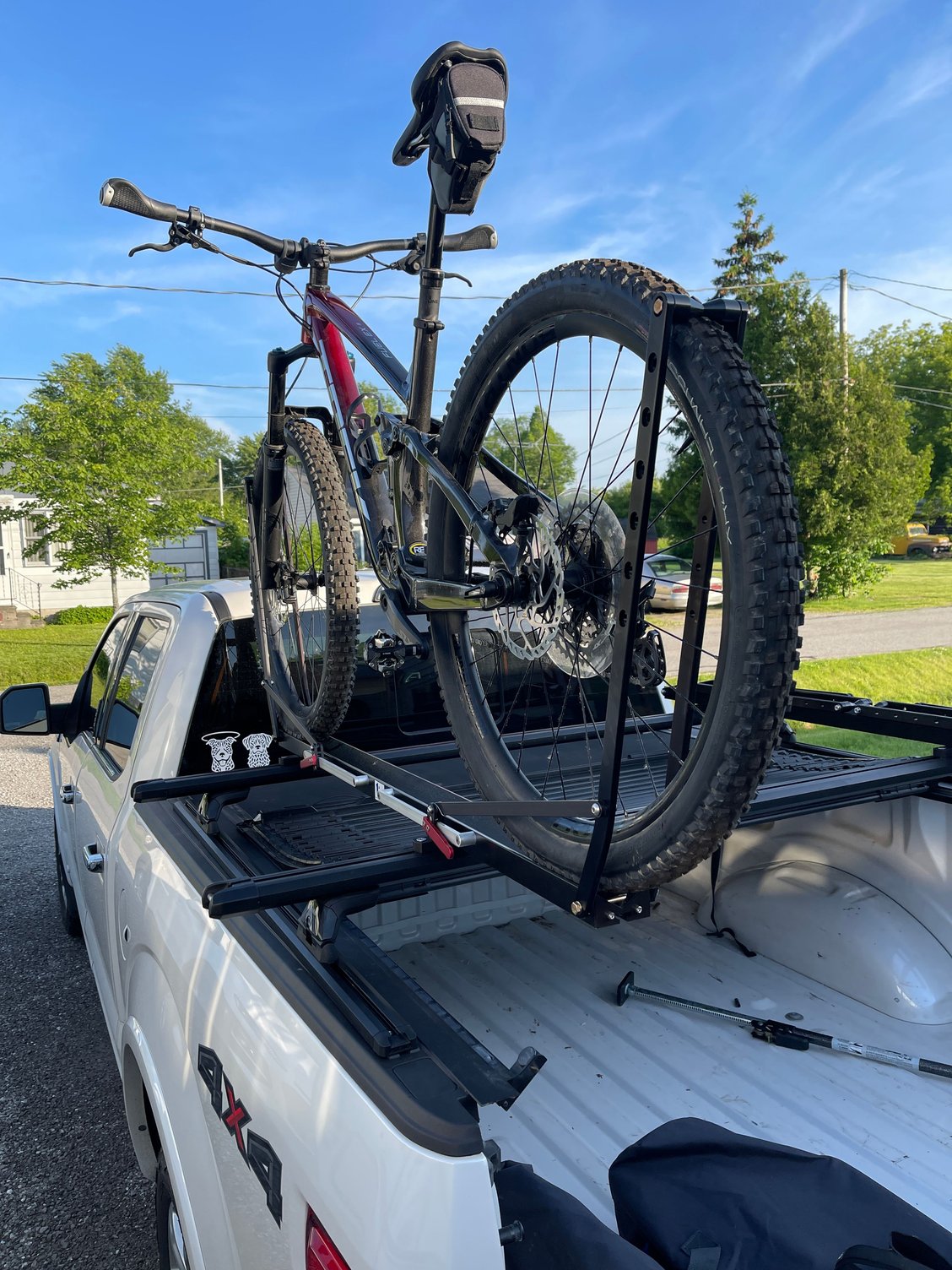 Stake pockets: Thule or Yakima bars over tonneau cover ? - Ford F150 ...