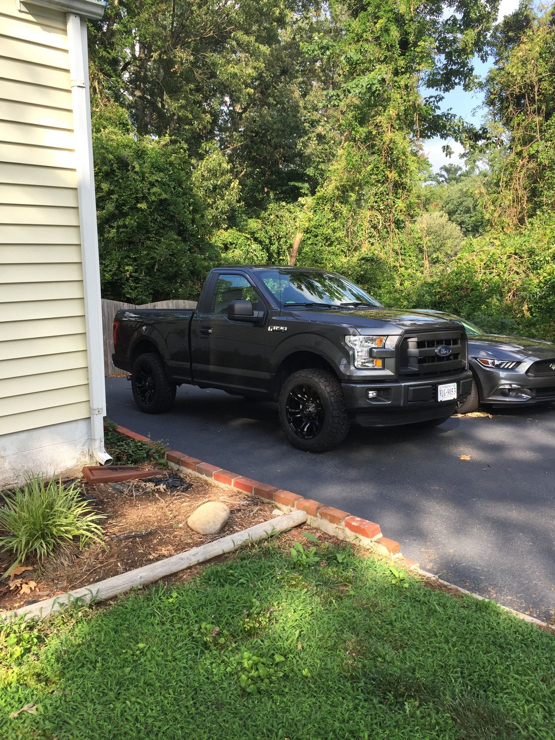 Anyone have a 2wd with level? (post pics) - Ford F150 Forum - Community ...
