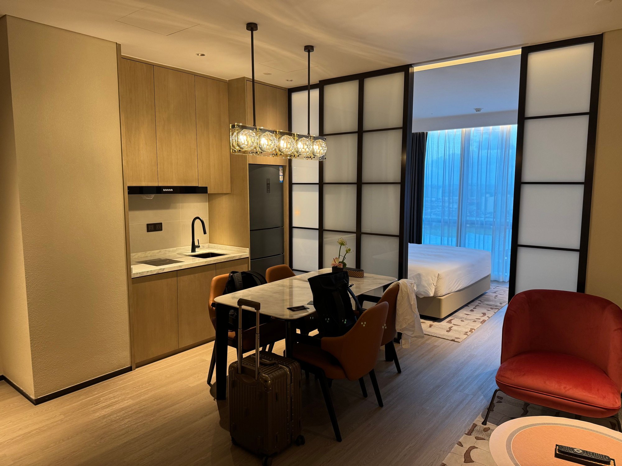 Thompson Shanghai Expo (and adjacent Mumian/Unbound) REVIEW - MASTER ...