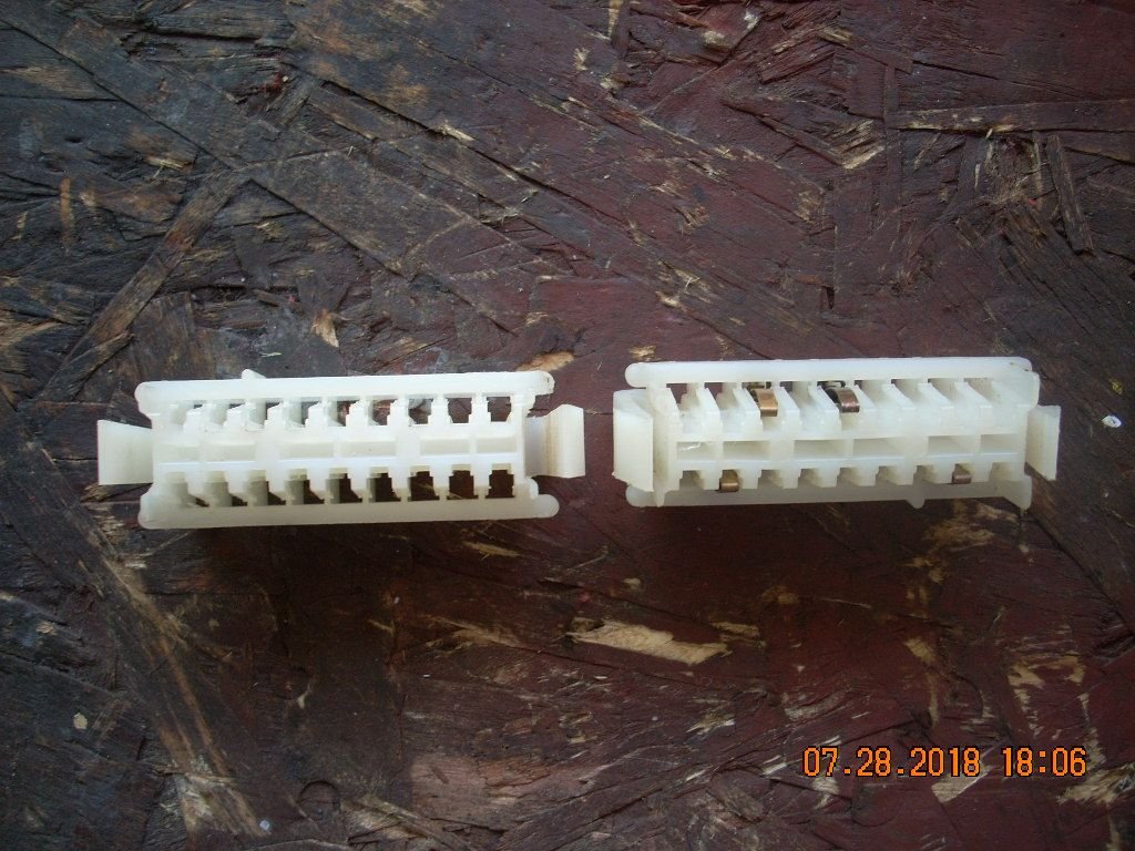 Instrument cluster connector - Ford Truck Enthusiasts Forums