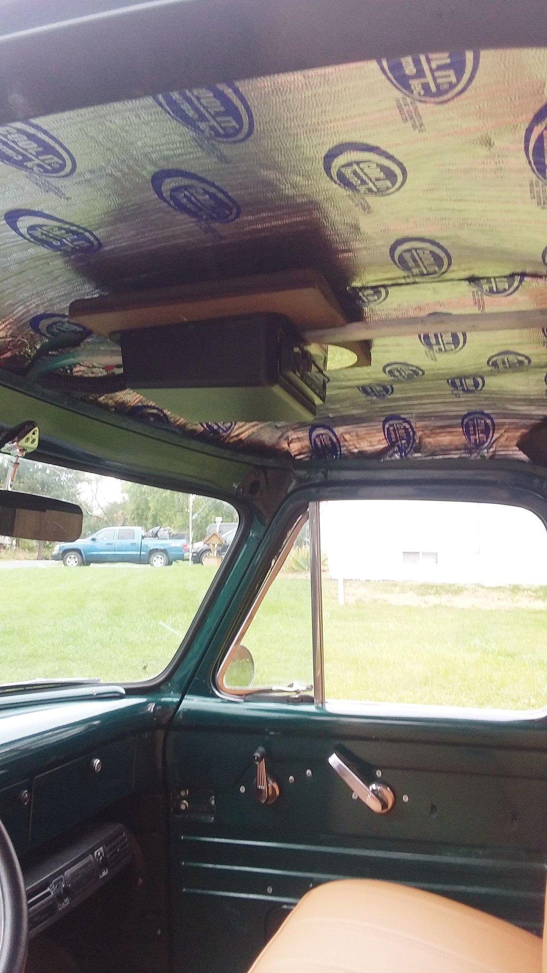 53 f100 radio suggestions - Ford Truck Enthusiasts Forums