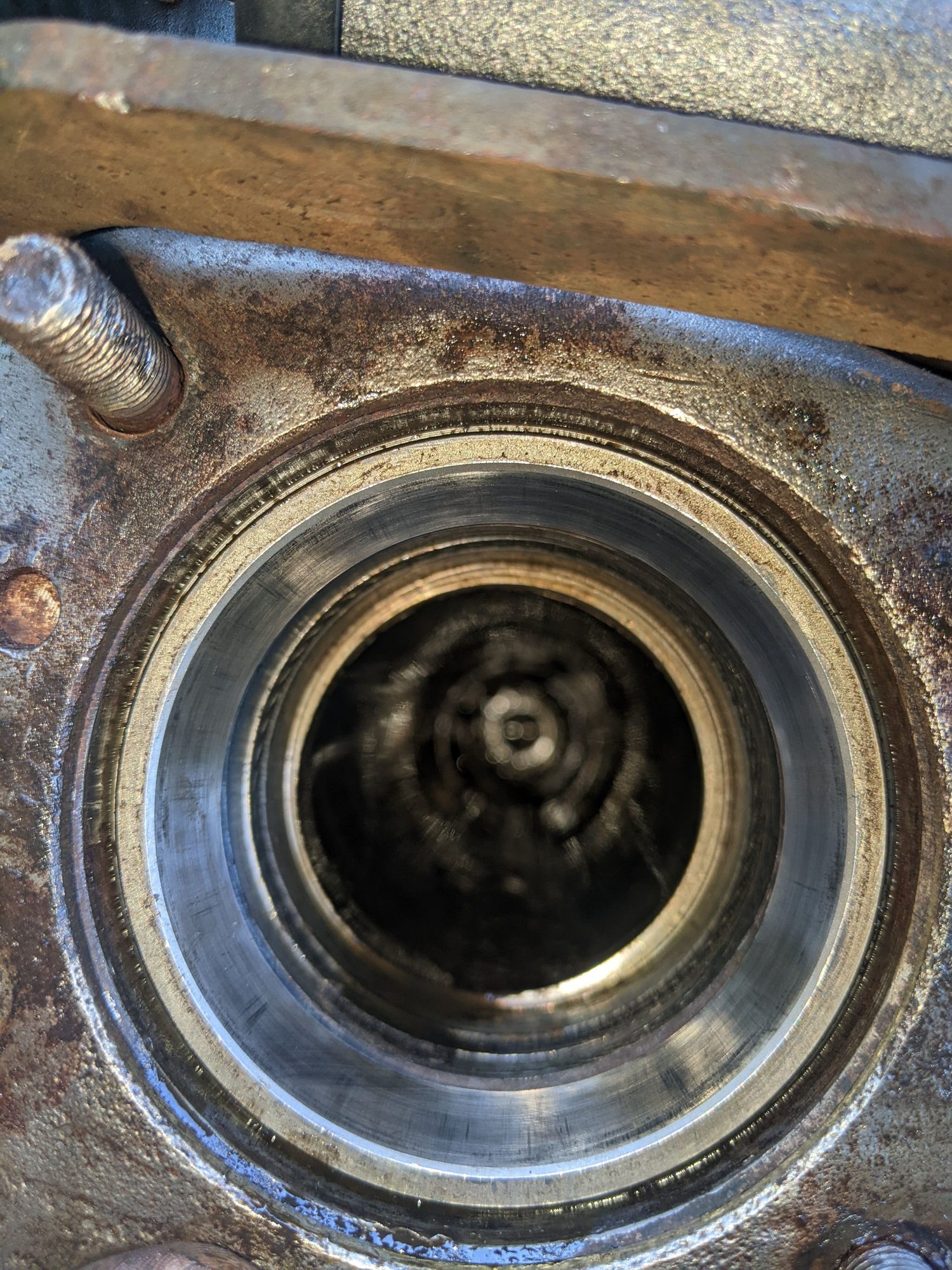 Ford 9 inch wheel bearing/seal trouble - Ford Truck Enthusiasts Forums