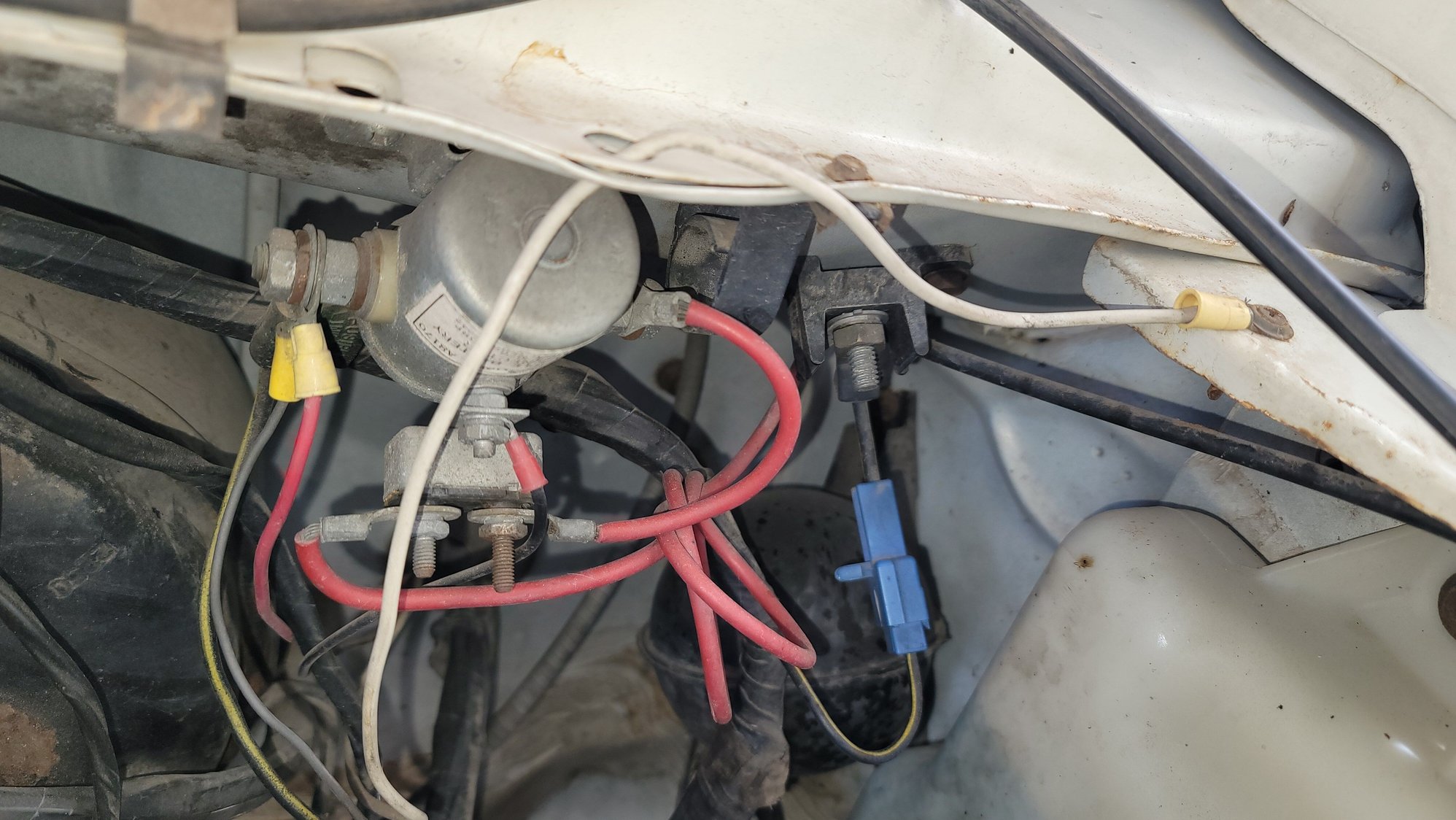 Voltages @ isolator 1986 E350 RV - Ford Truck Enthusiasts Forums