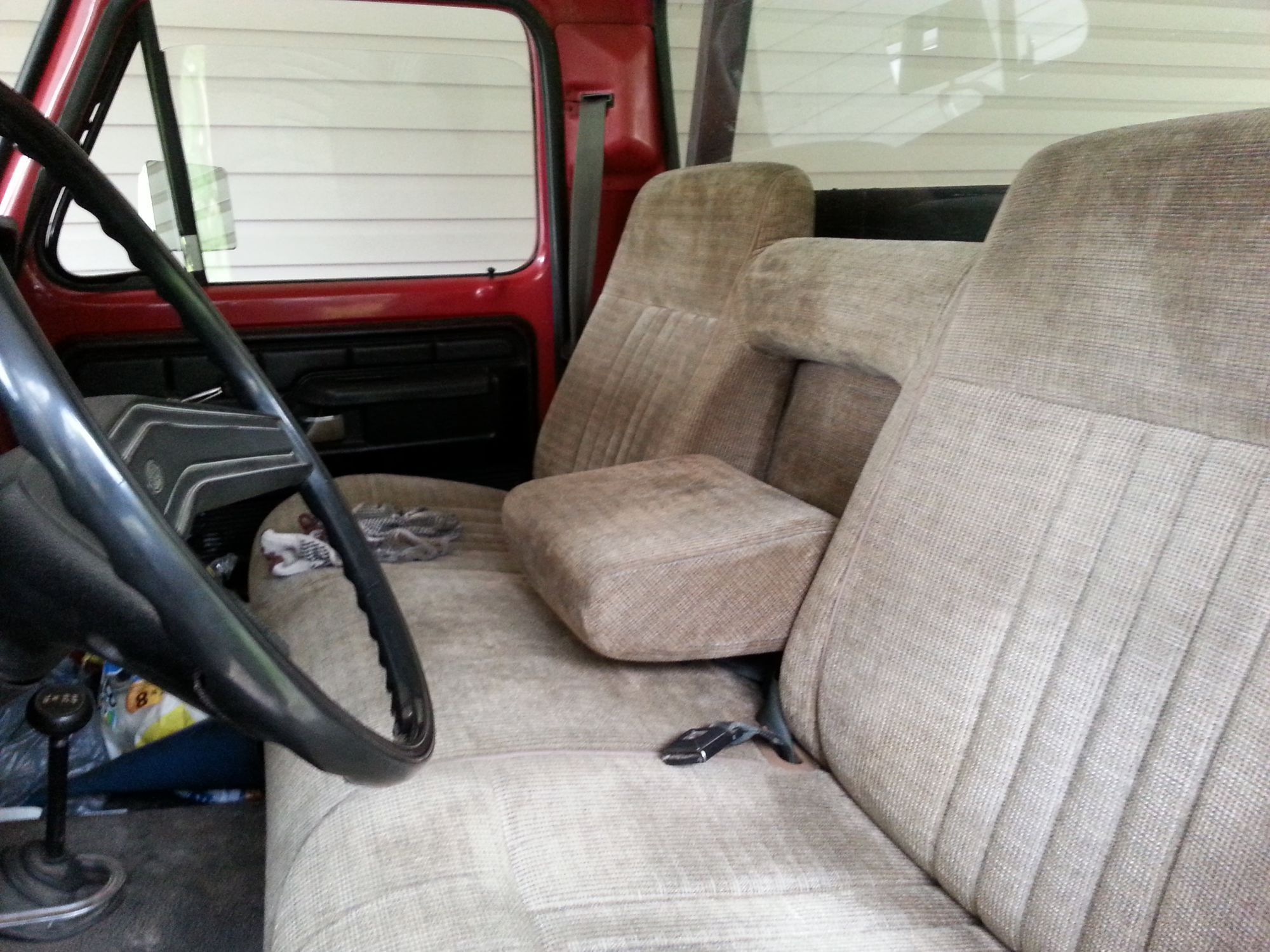 modern super duty bench seat in 78 F-150 - Ford Truck Enthusiasts Forums