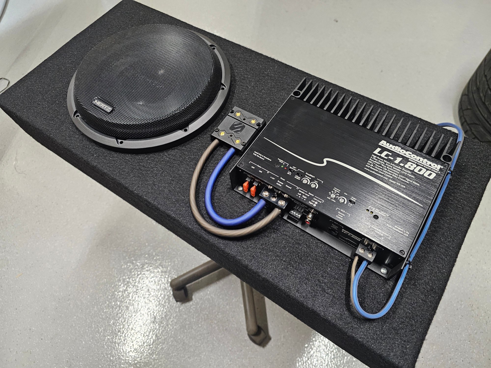 Little sub box for the new '450 - Ford Truck Enthusiasts Forums