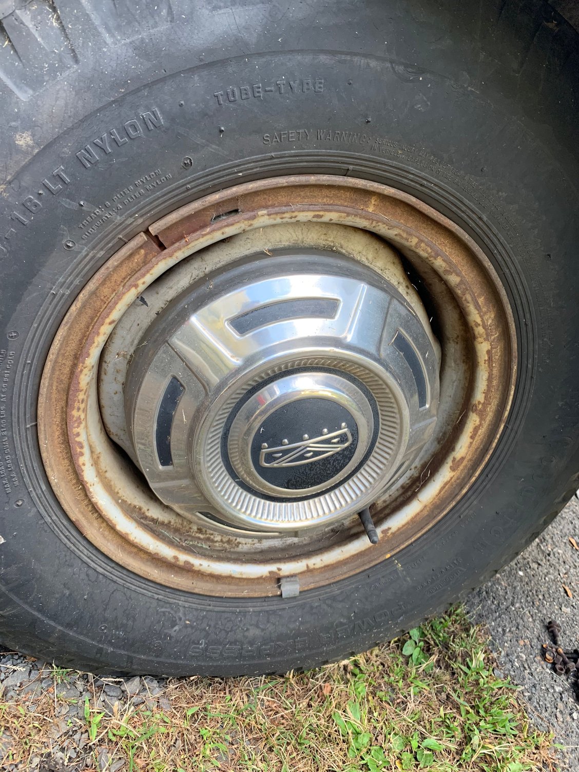 Cracked Rim or Split Rim?? - Ford Truck Enthusiasts Forums
