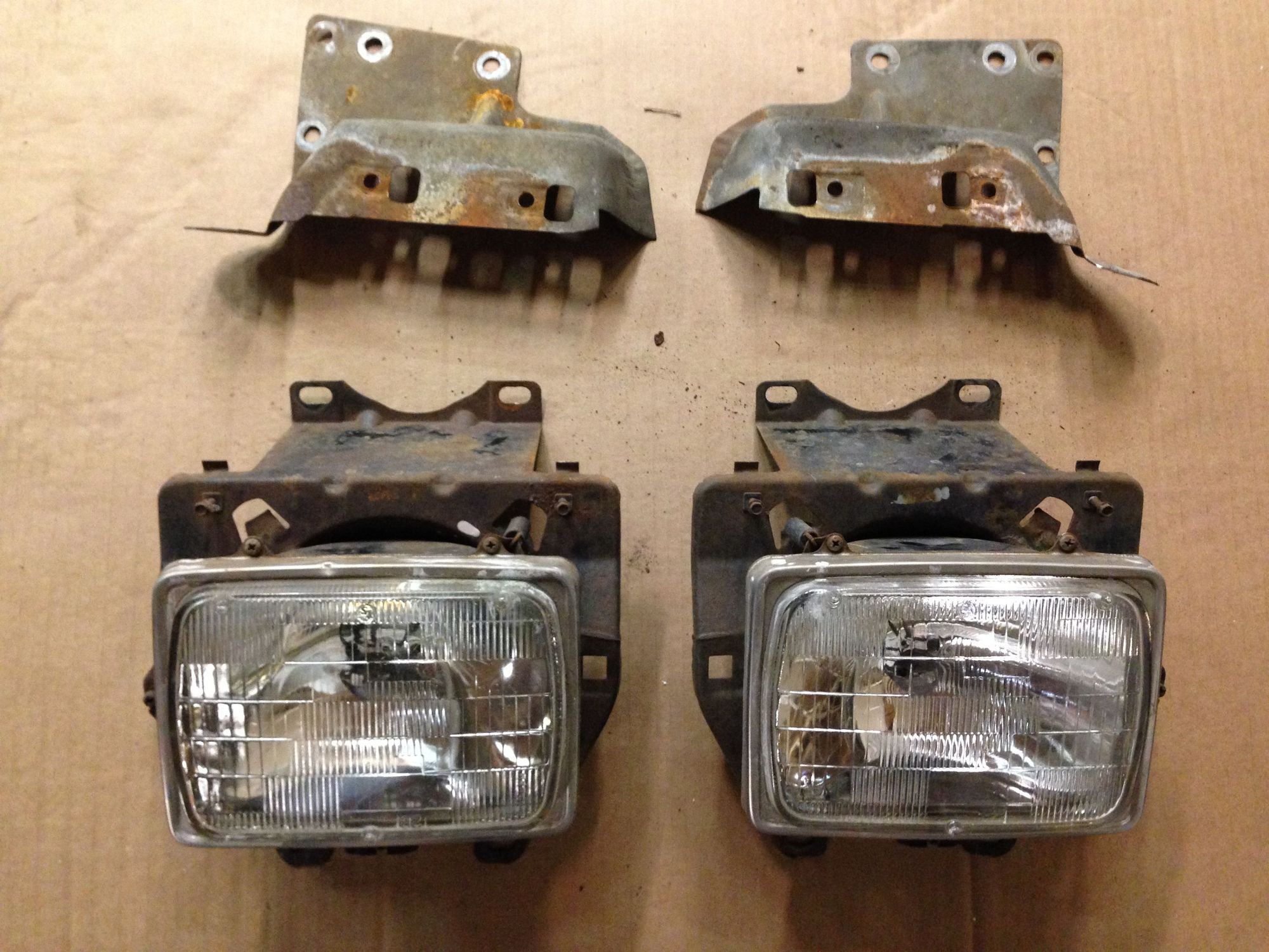 Headlight Buckets, 78-79, Square - Ford Truck Enthusiasts Forums
