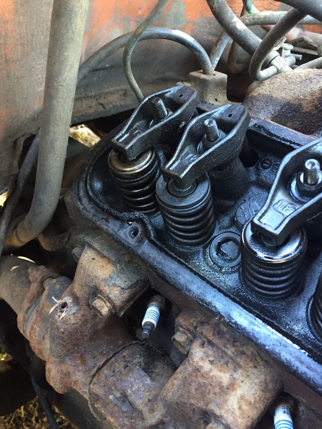 Lifter stuck? Bad compression results - Ford Truck Enthusiasts Forums