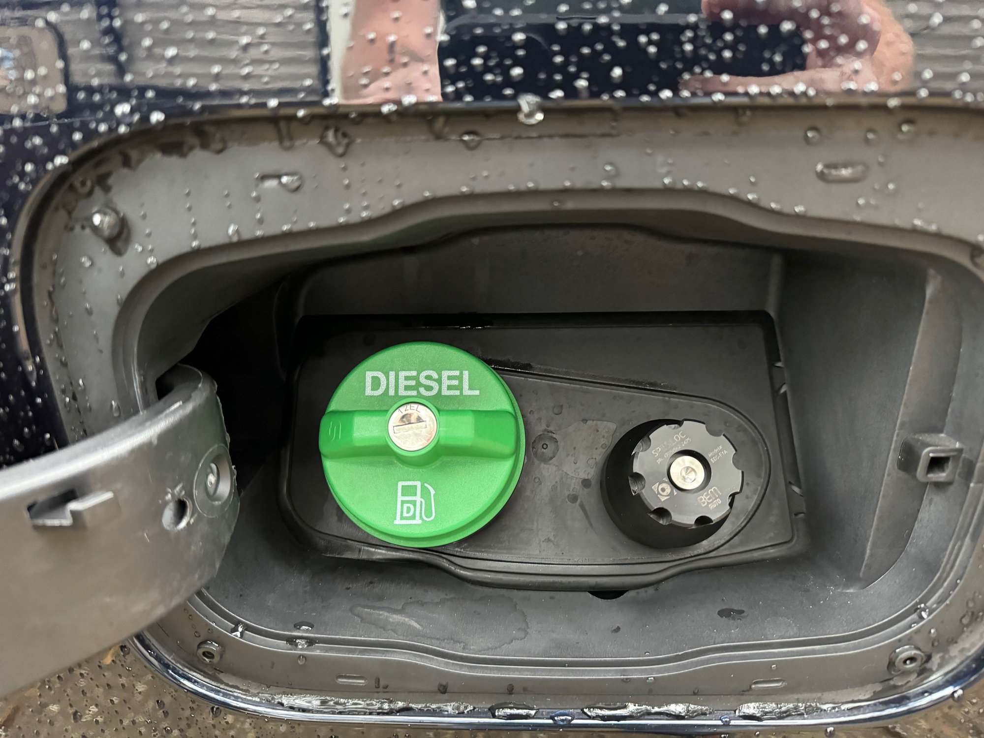 Locking diesel and def cap - Ford Truck Enthusiasts Forums