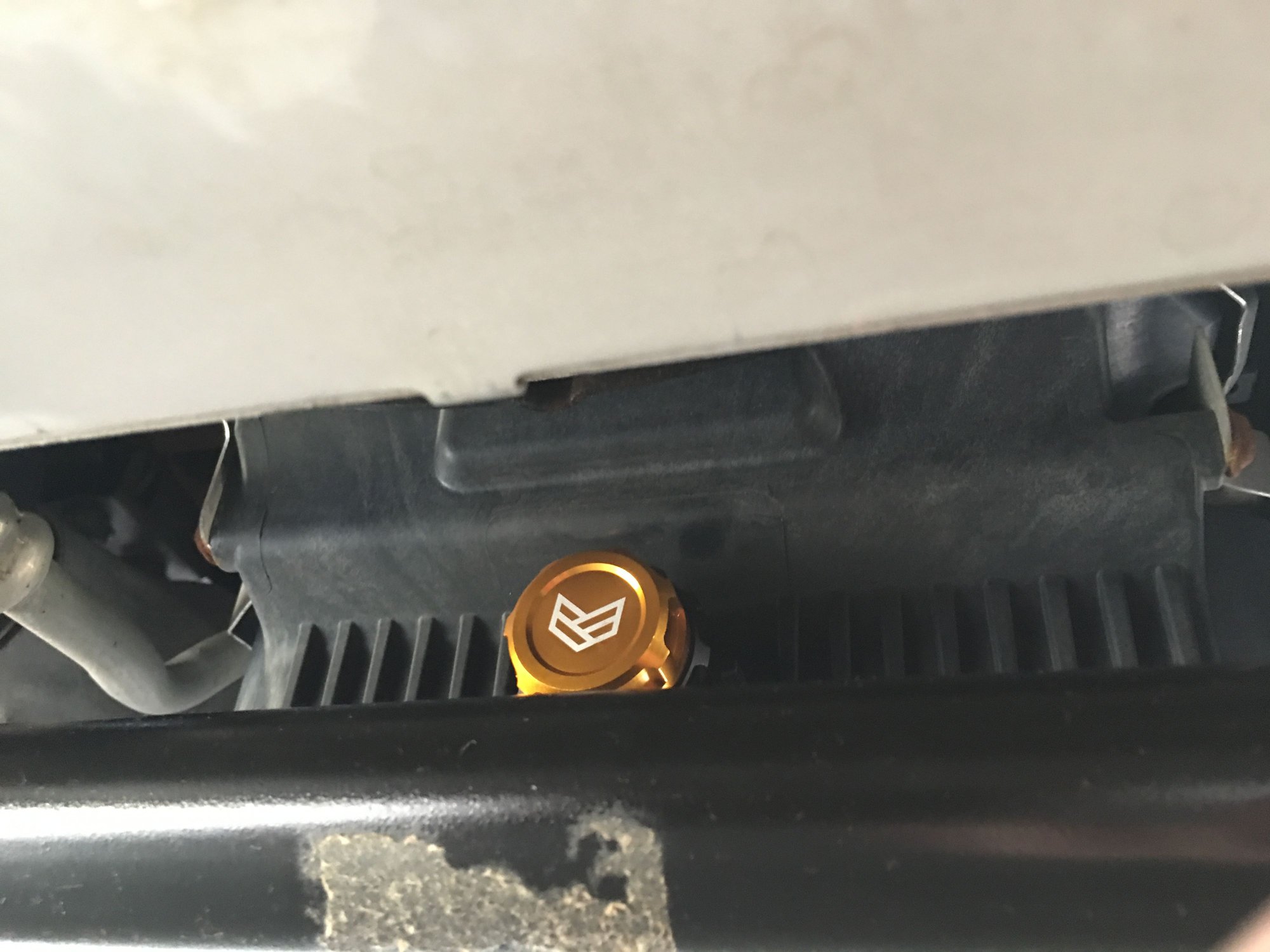 I bought a RONIN oil drain plug... REVIEW (Tim) - Ford Truck ...