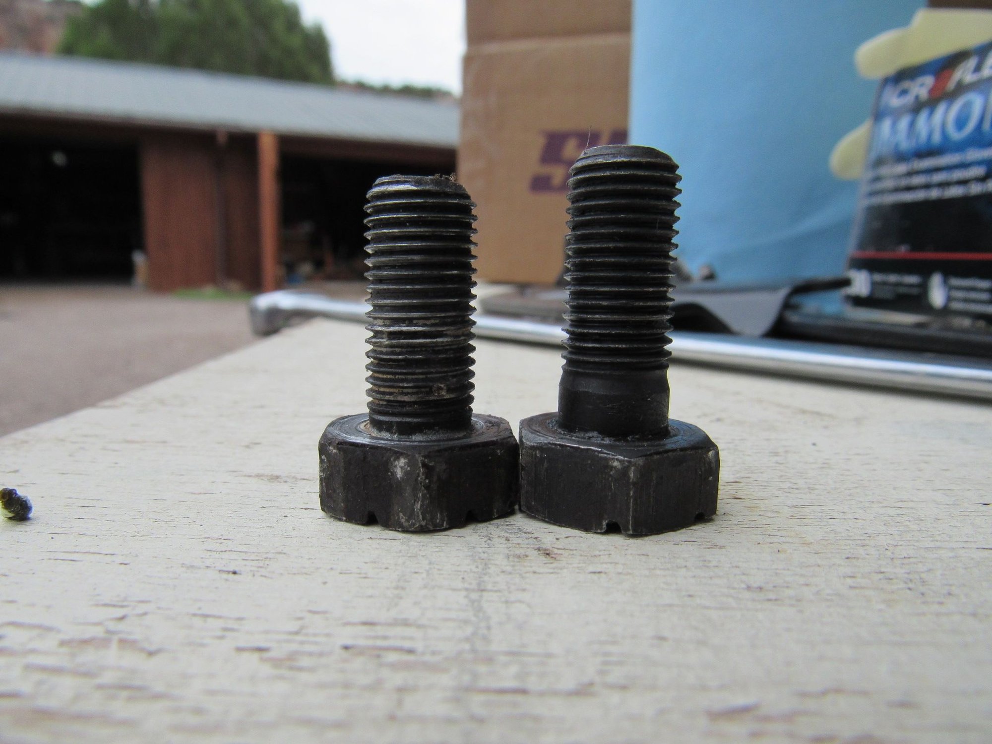 flywheel bolts - Ford Truck Enthusiasts Forums