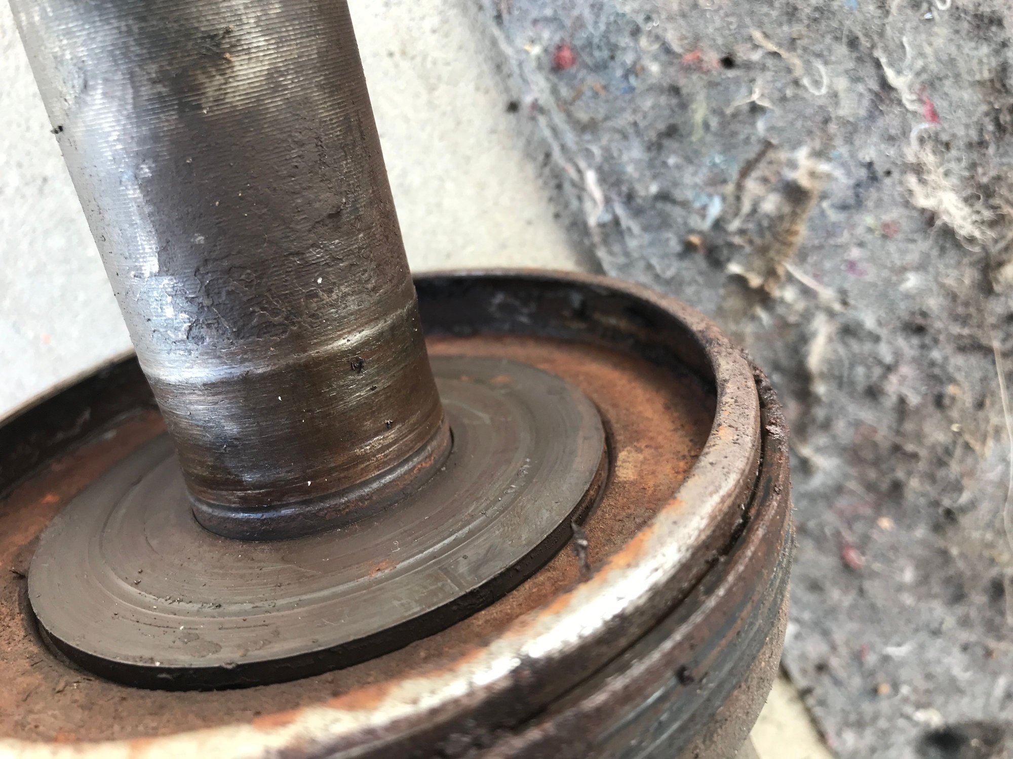 Right front inner axle seal - Ford Truck Enthusiasts Forums