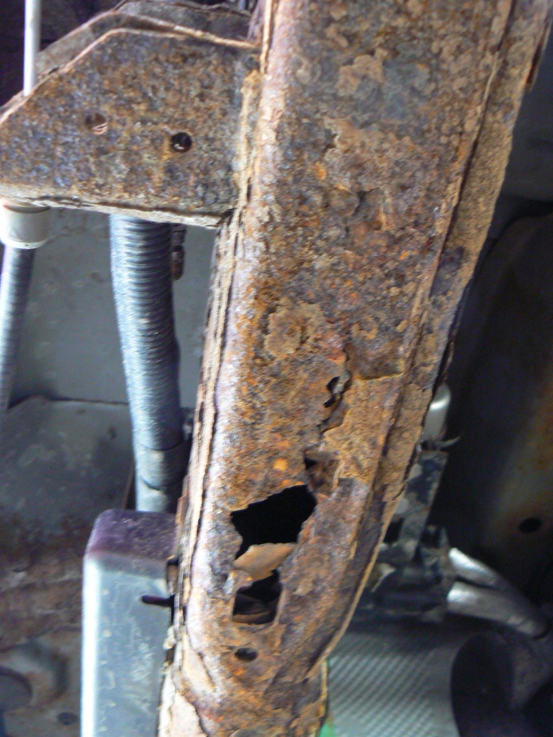 2005 Frame Rusted Through - Ford Truck Enthusiasts Forums