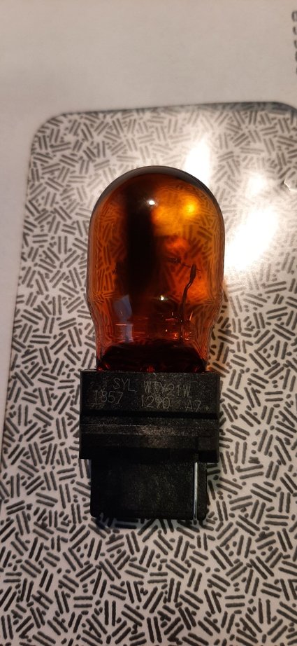 2021 F250 rear turn signal bulb - Ford Truck Enthusiasts Forums