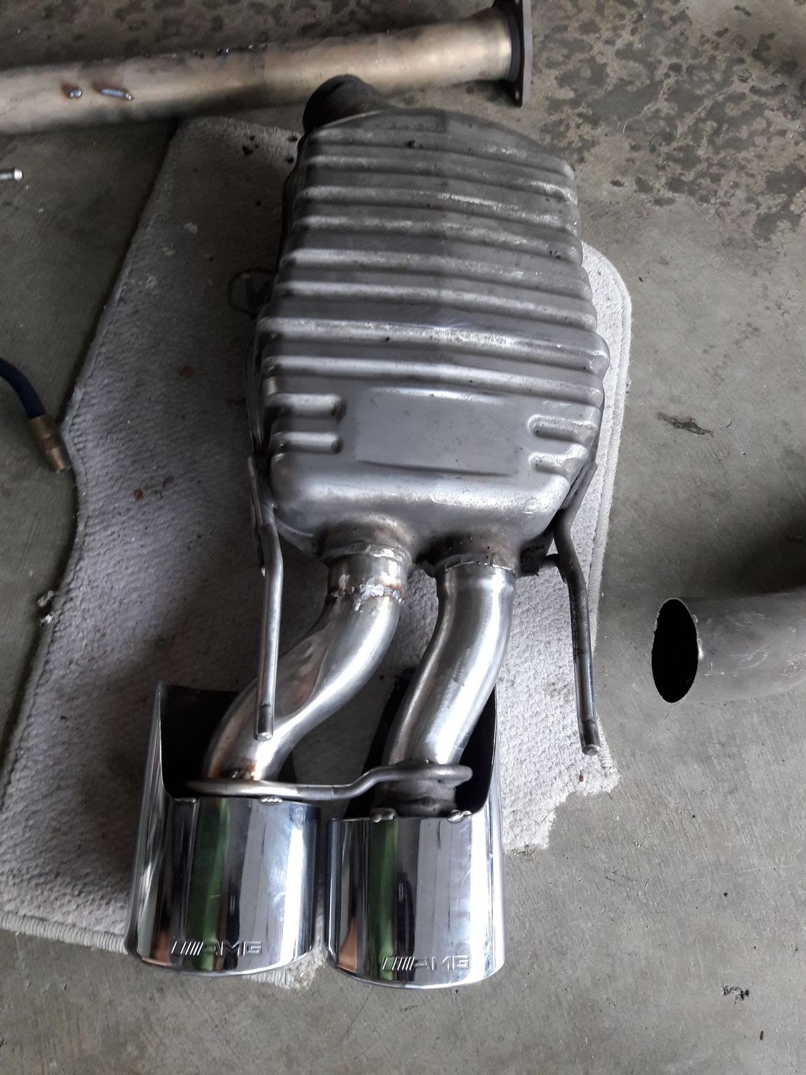 300SE AMG muffler install | Mercedes-Benz Forum