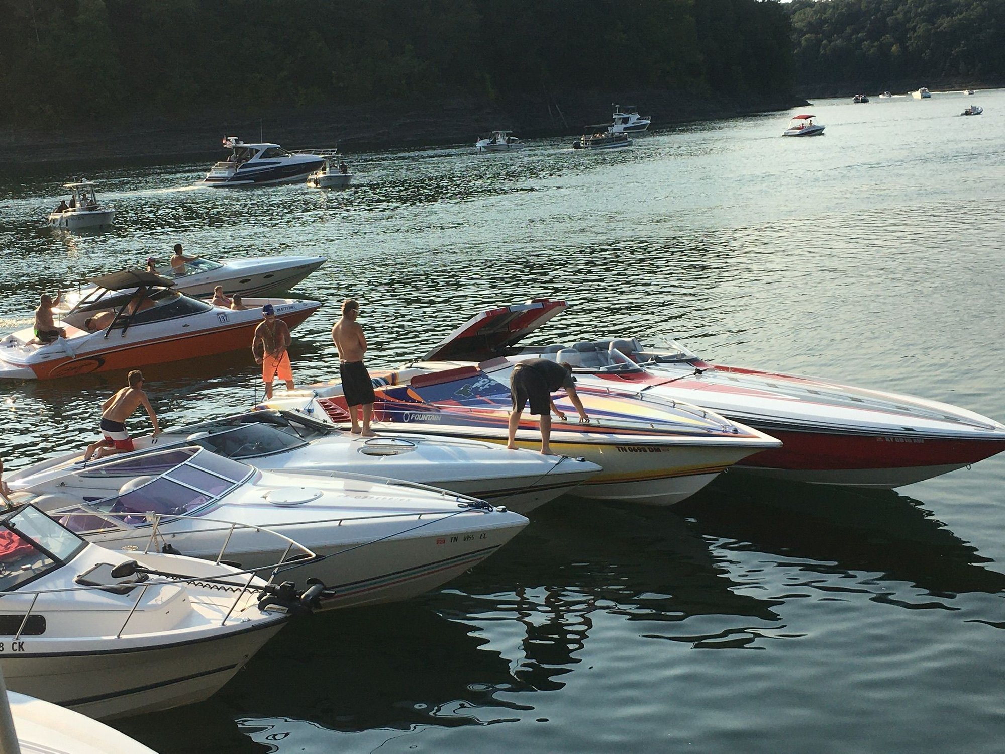 Sweet 16! Lake Cumberland Poker Run Does Not Disappoint - Page 6 ...