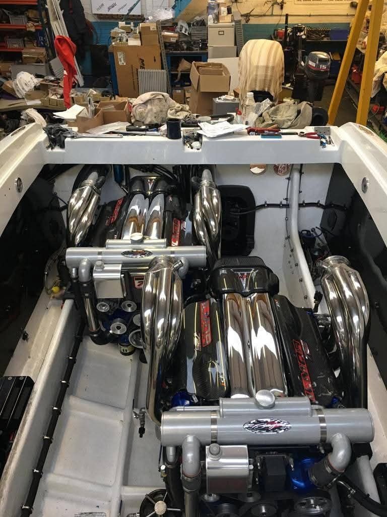 Staggered 40 Outlaw Ilmor 725s NXT Drives!!! - Offshoreonly.com