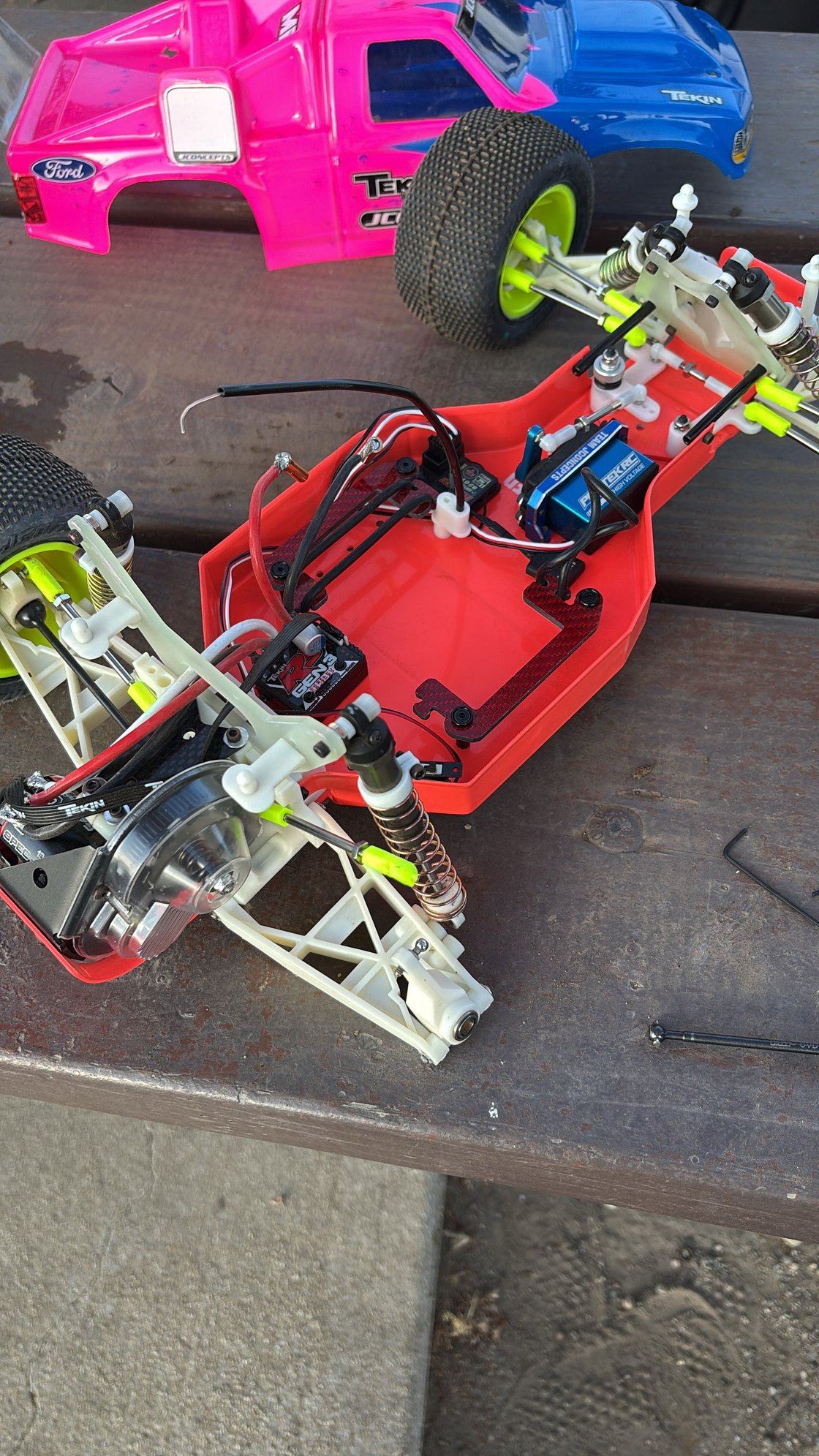 Vintage madness! ARTR Fan RC composite worlds car and RC10T CL edition ...