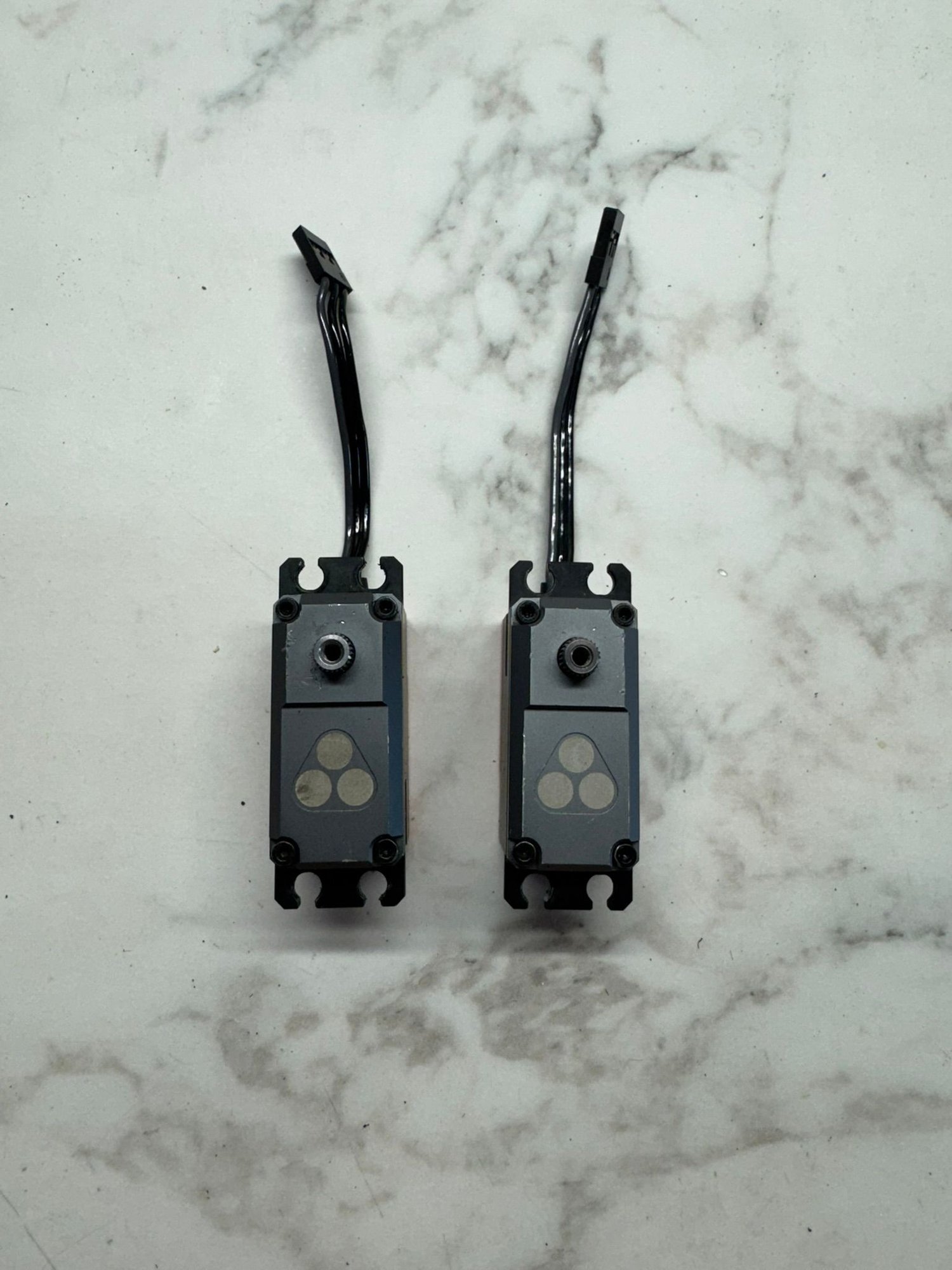 2 Tekin T180 servos - R/C Tech Forums