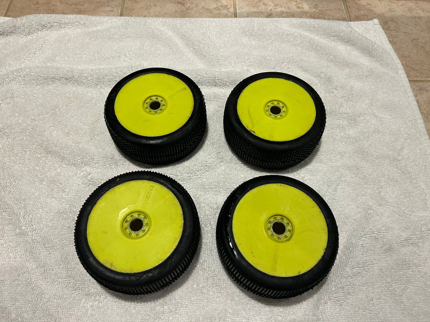 AKA Gridirons 1/8th buggy - Soft Long Wear - on yellow wheels - R/C ...