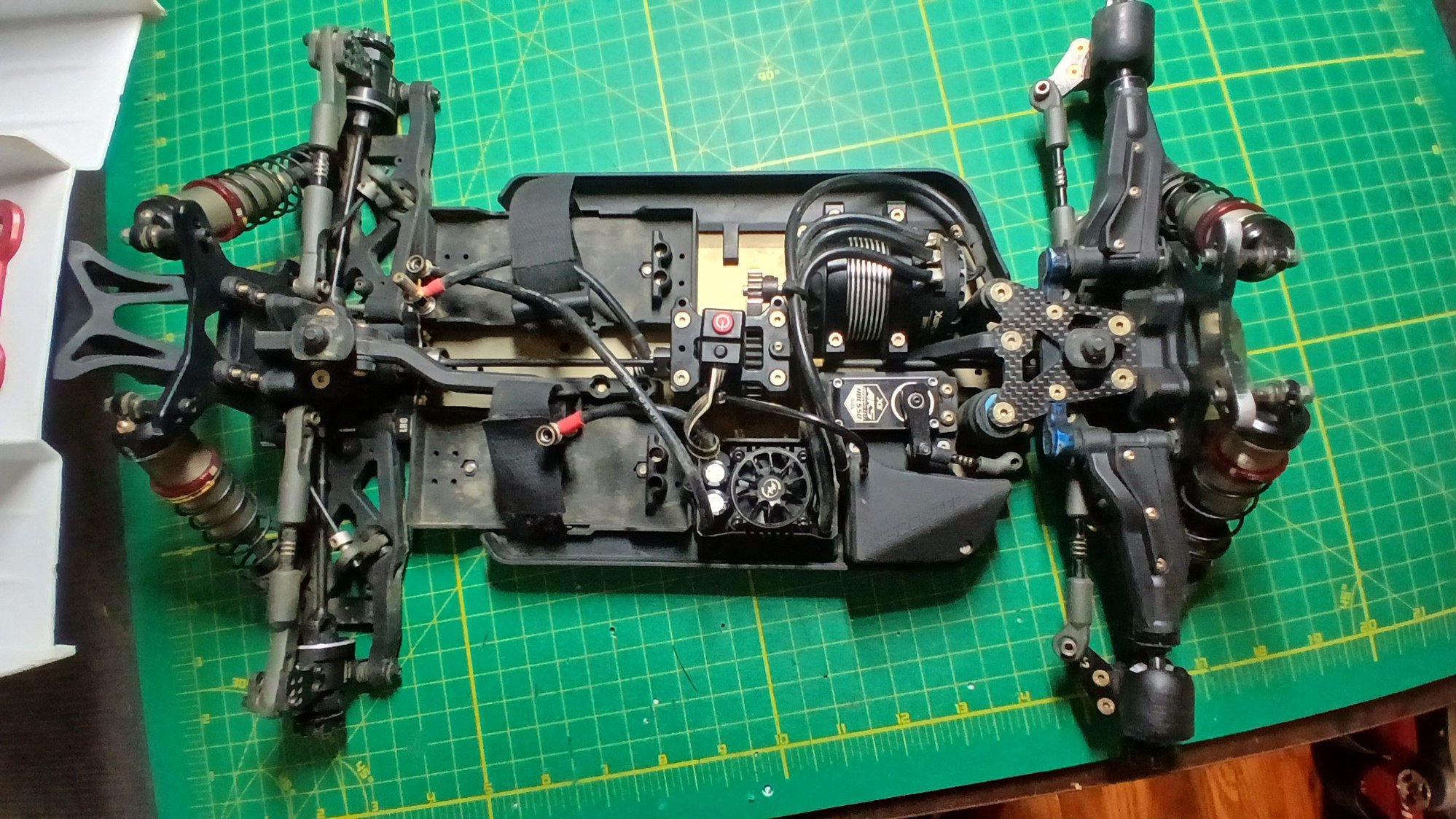 RC8B4e with electronics - R/C Tech Forums