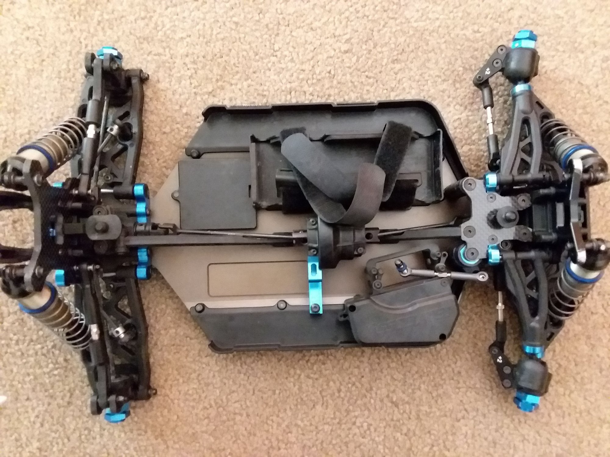 One race old Associated rc8 B3.1e buggy for sale - R/C Tech Forums