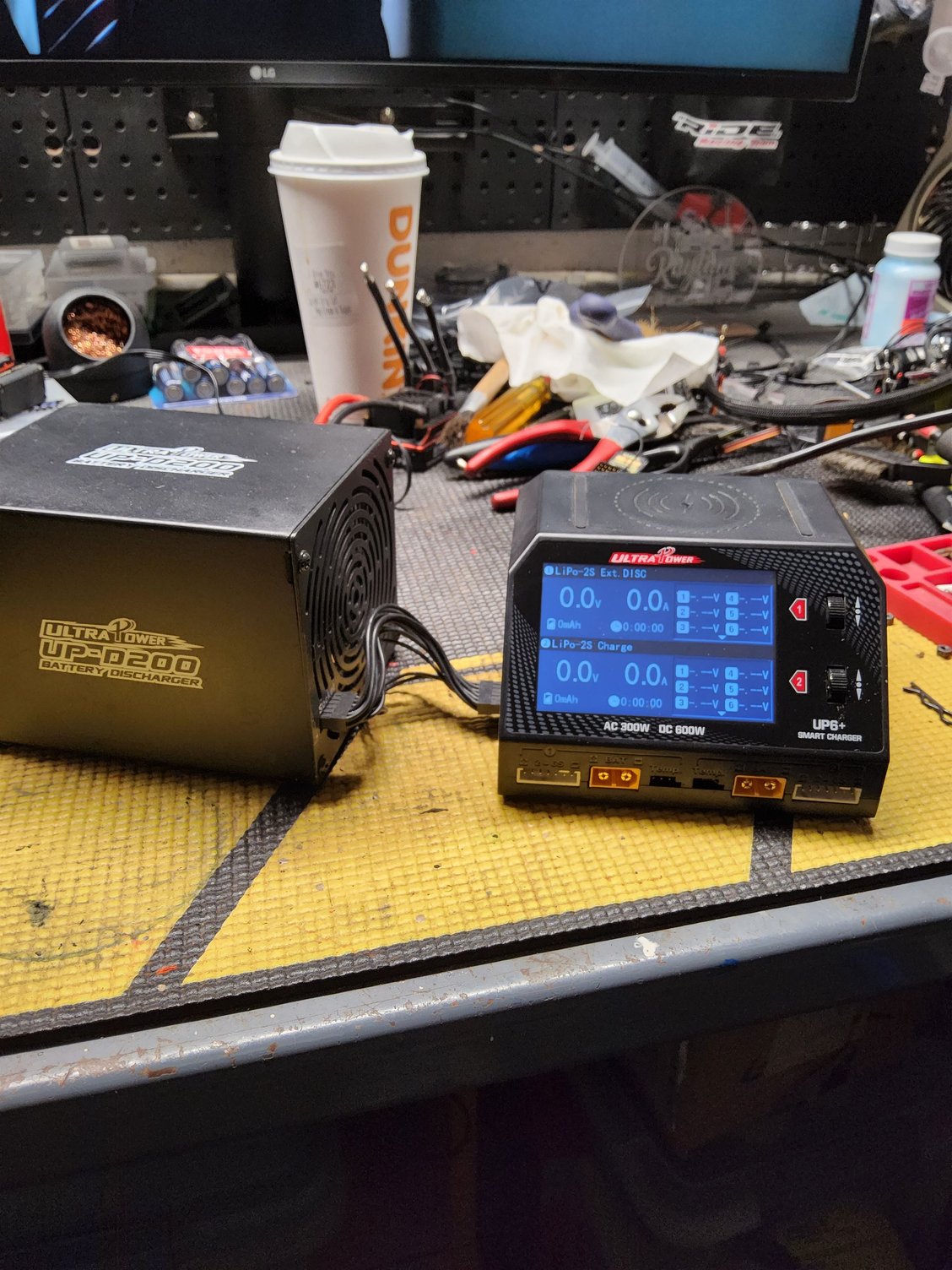 FS Ultra Power up6+ 300w/600w ac/dc charger with external discharger ...