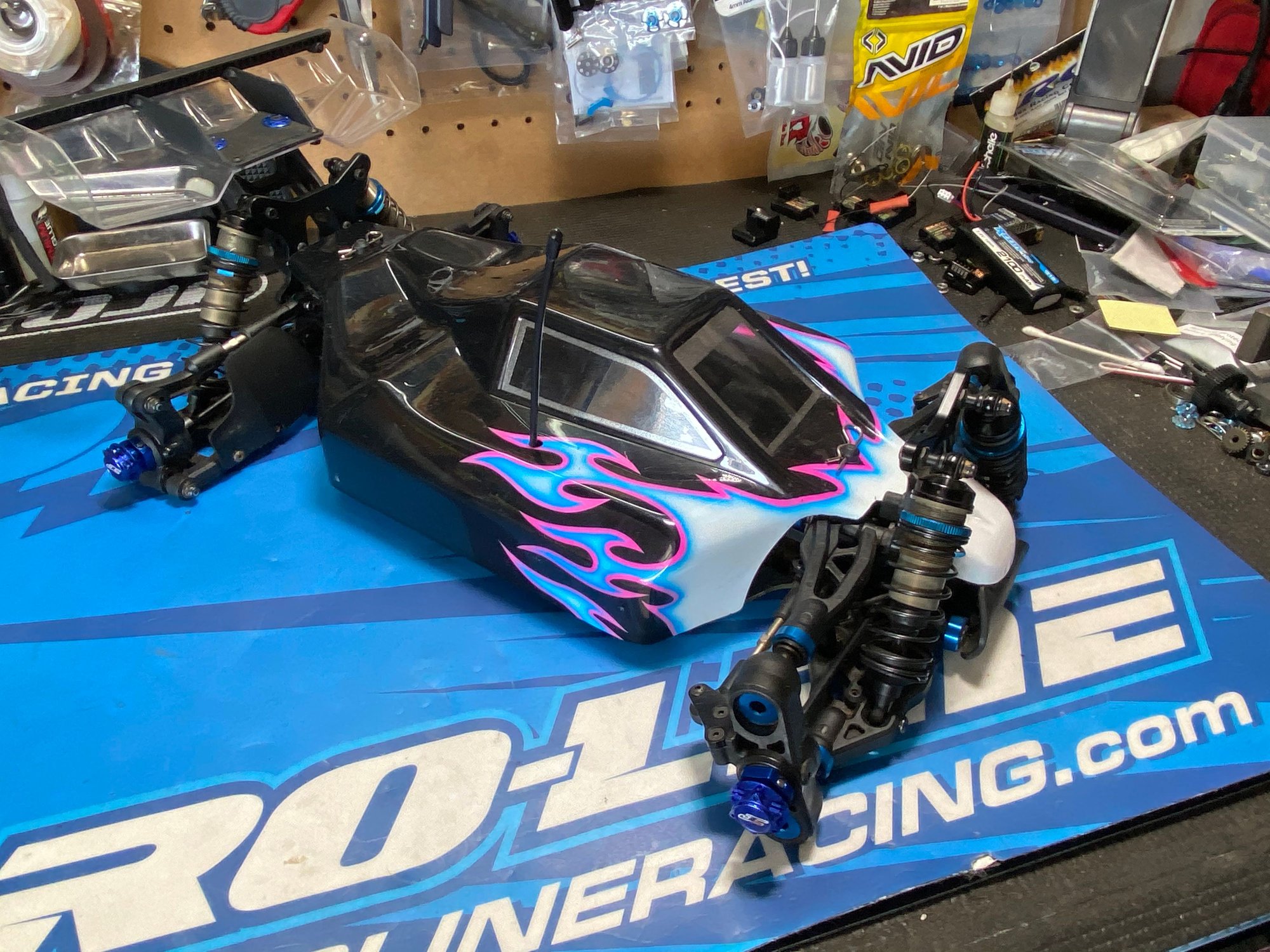 RC8B3e and Rc8b3 mint - R/C Tech Forums