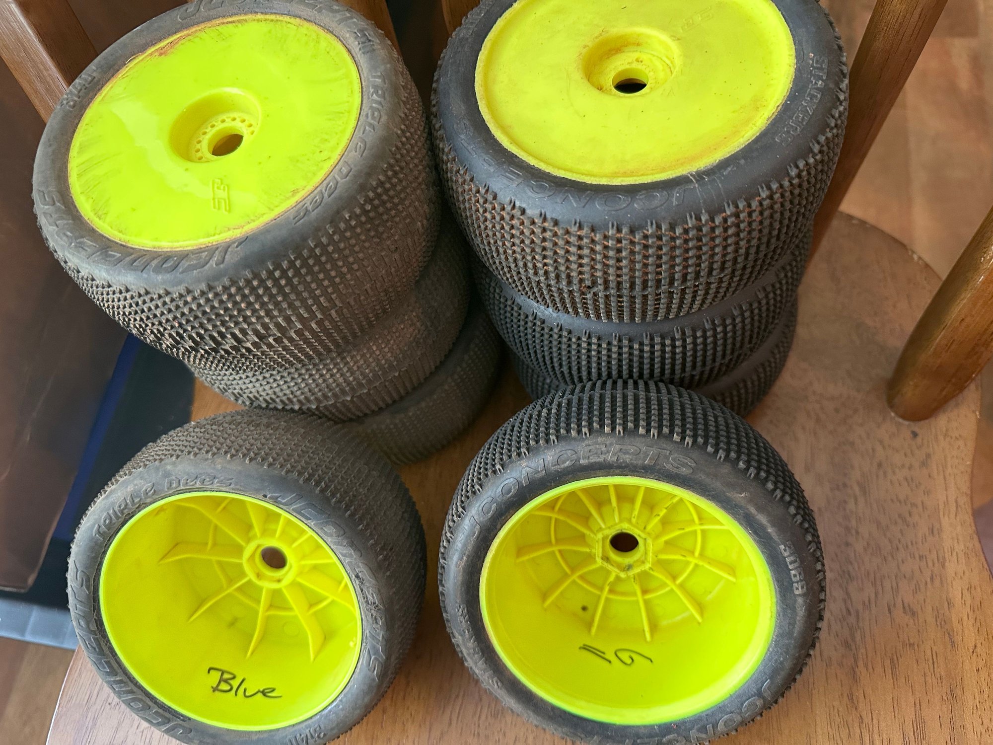 11 sets of 8th scale Truggy tires JConcepts / 1 new AKA impacts - R/C ...