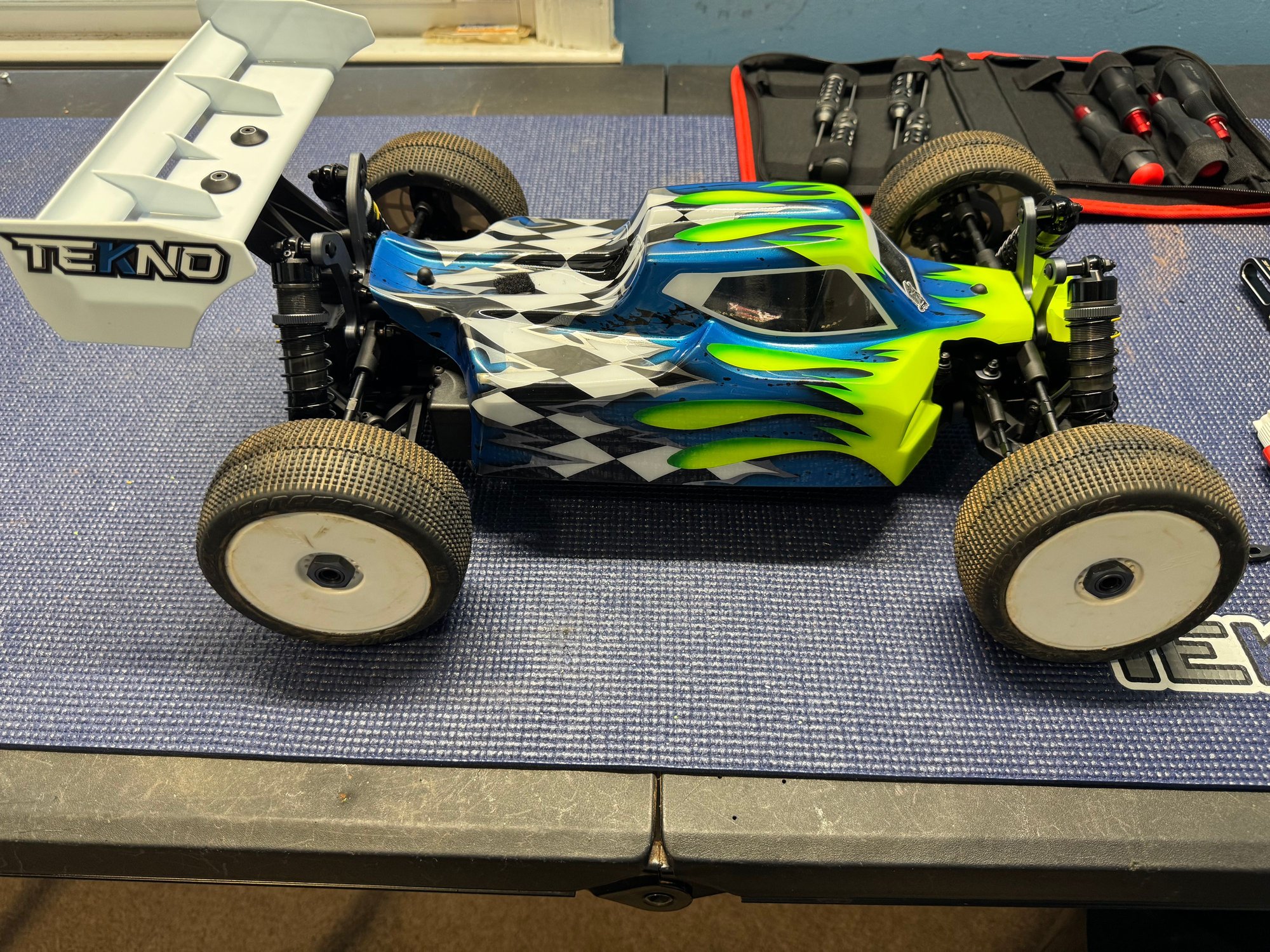 Tekno RC EB48 2.2 4WD Competition 1/8 Electric Buggy Kit - Page 7 - R/C ...