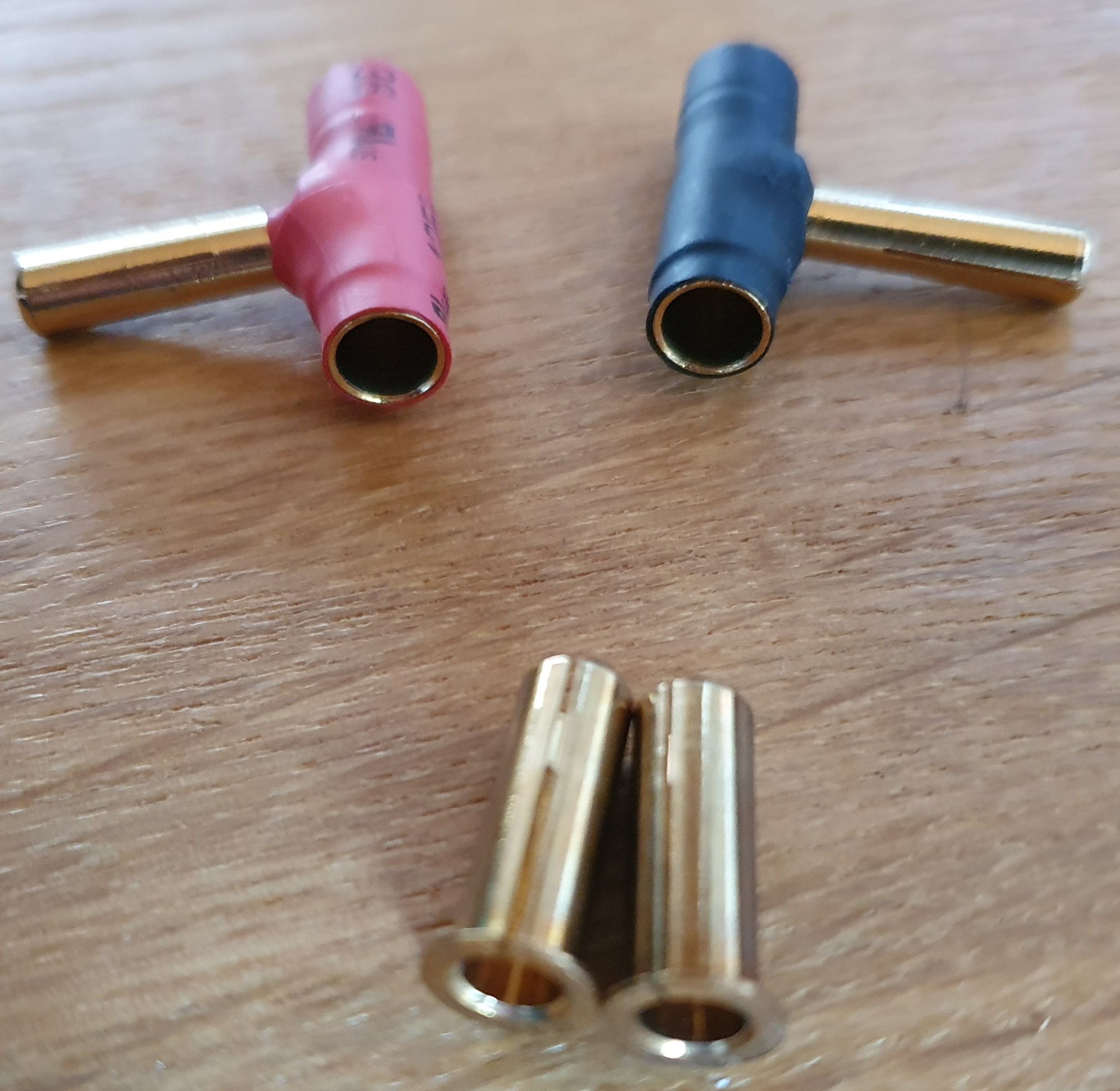 4mm vs 5mm bullets for battery - R/C Tech Forums