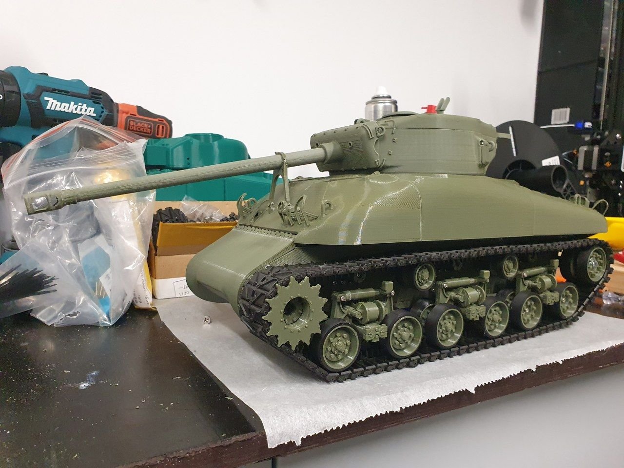 RCU Forums - 1/16 M4A1E8 Sherman