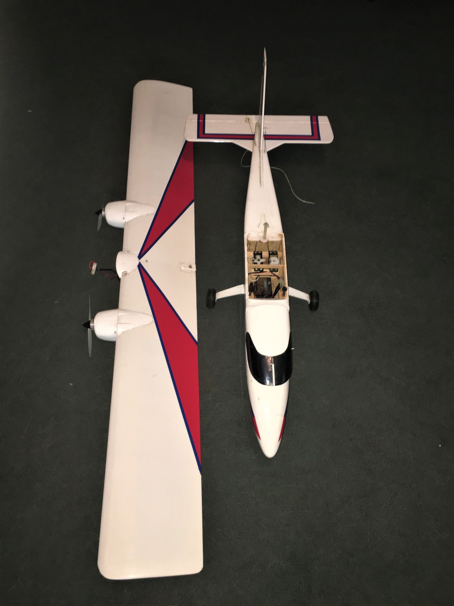 Graupner / Partenavia P-68C Victor - RCU Forums