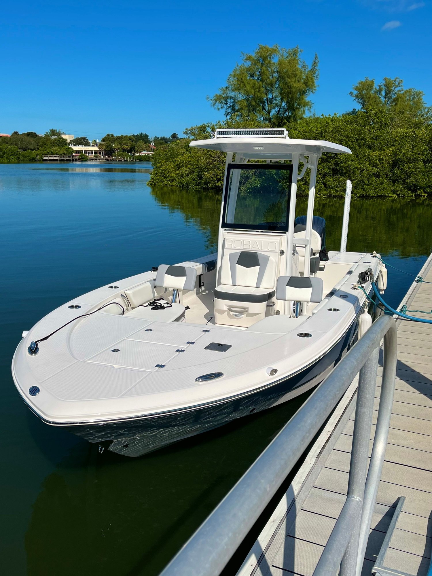 The Hull Truth - Boating and Fishing Forum - Robalo Cayman Thread