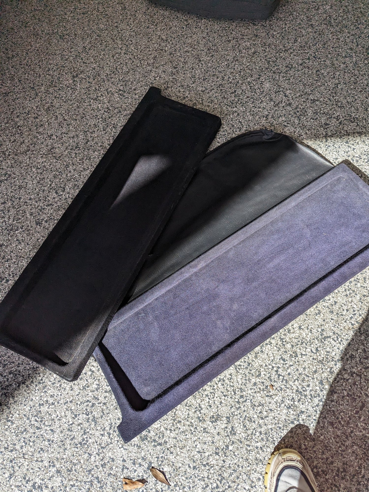 Tonneau Covers Z31 - ZDriver.com