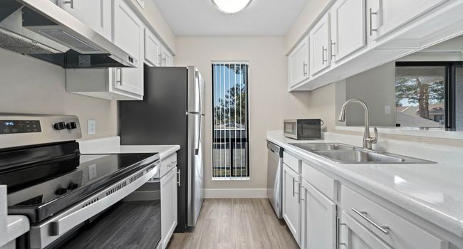 Hidden Cove Apartments Reviews - Phoenix, AZ | 2001 West Union Hills ...