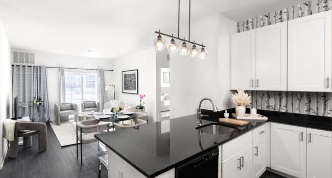 The Park Reviews - Roselle, NJ | 417 Raritan Rd | 52 Apartment Reviews