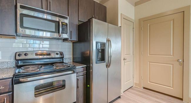 Westover Oaks Reviews - San Antonio, TX | 7727 Potranco Road | 308 ...