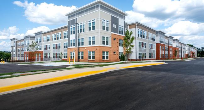 Addison Row Reviews - Capitol Heights, MD | 4800 Addison Road | 61 ...